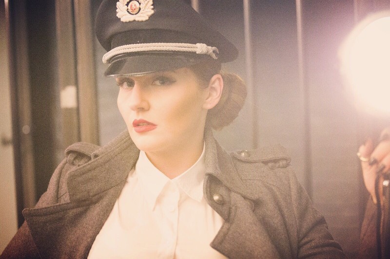 von Cassandra van Cane - Galerieanzeige der Sklavenzentrale